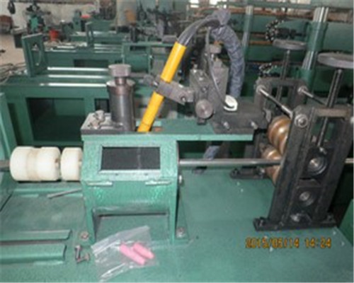 Hose mechanical forming machine - Comflex Industrial Co.,Ltd
